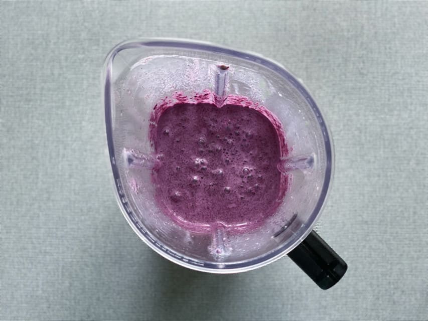 Blueberry Smoothie Recipe (Healthy, Without Banana ) - Cubes N Juliennes