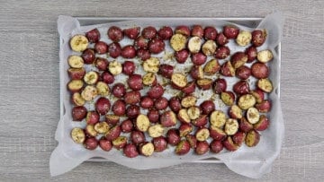 Roasted Red Potatoes with Za'atar and Tahini Sauce - Cubes N Juliennes