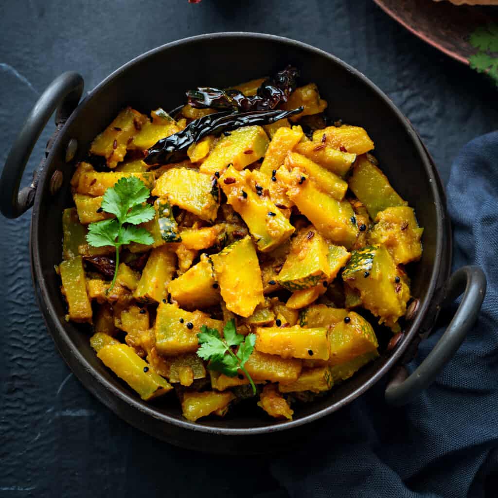 Kaddu Ki Sabji Recipe (Pumpkin Sabzi) - Cubes N Juliennes